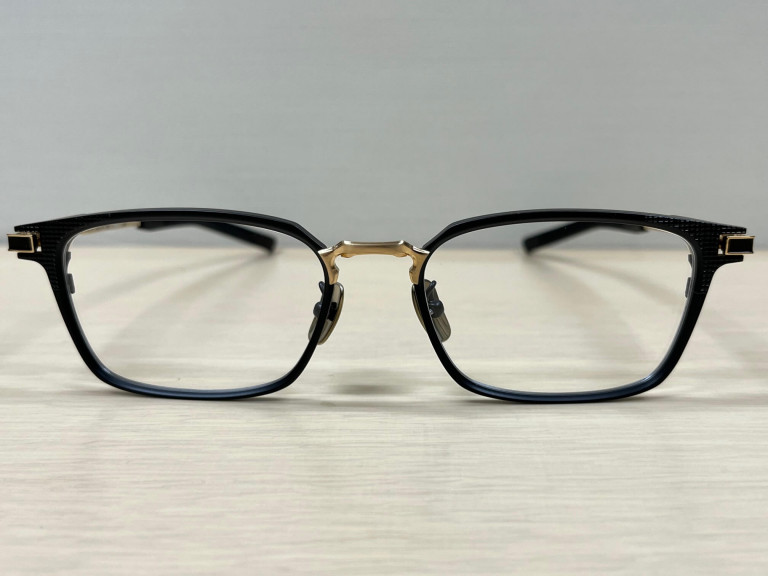 フォーナインズ S-06T Hの魅力と特徴｜快適な掛け心地とスタイリッシュなデザイン